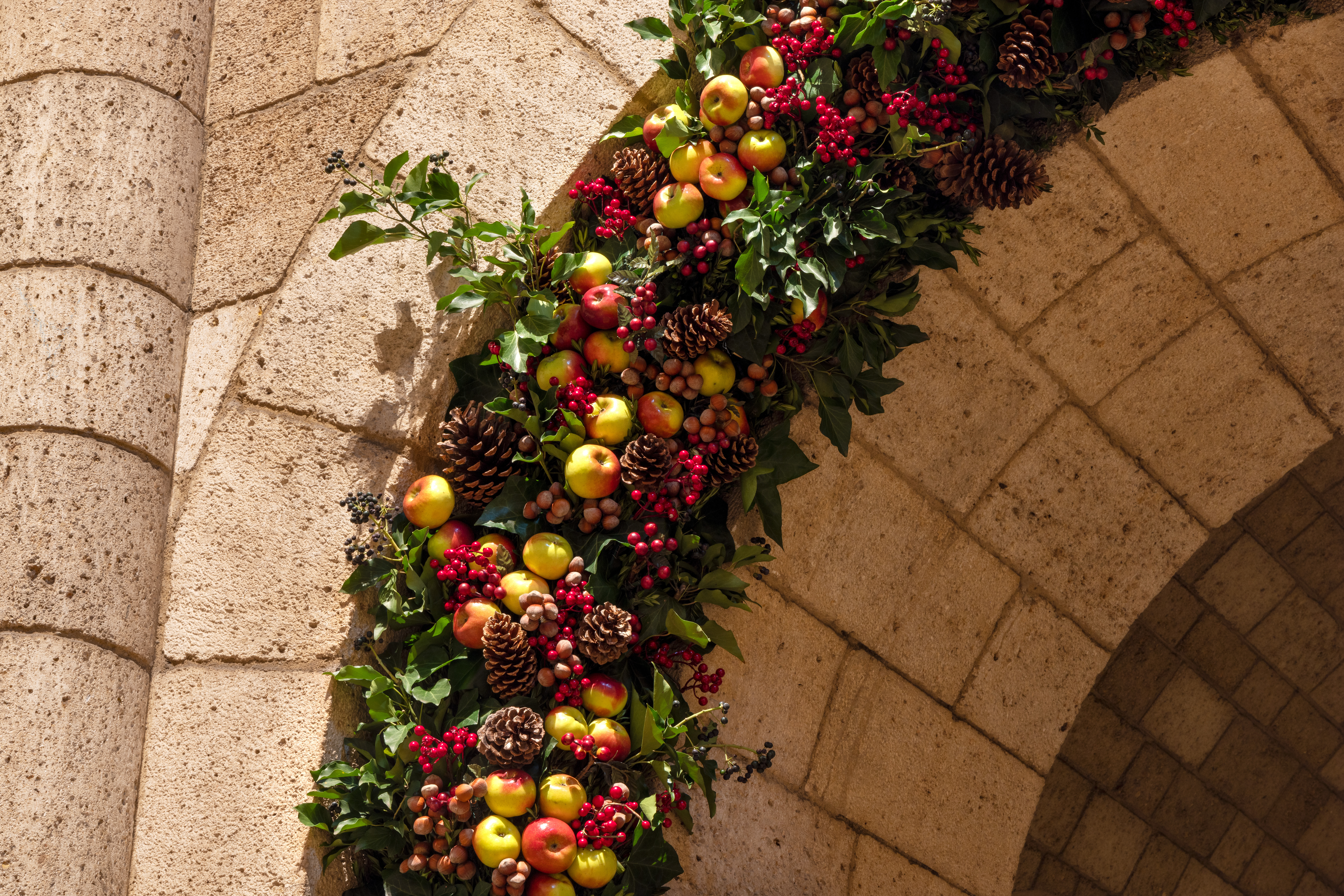 Workshop Cloisters Wreathmaking | The Metropolitan Museum of Art